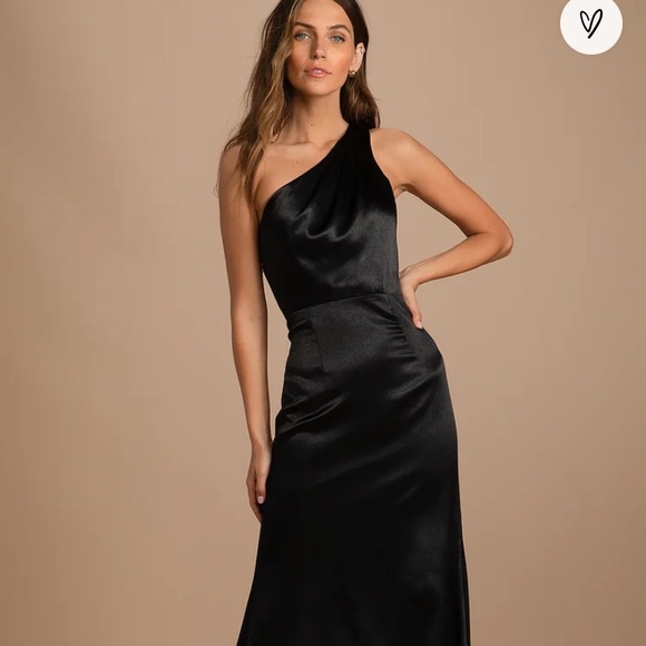 Lulus | Dresses | Never Worn Lulus Gown | Poshmark